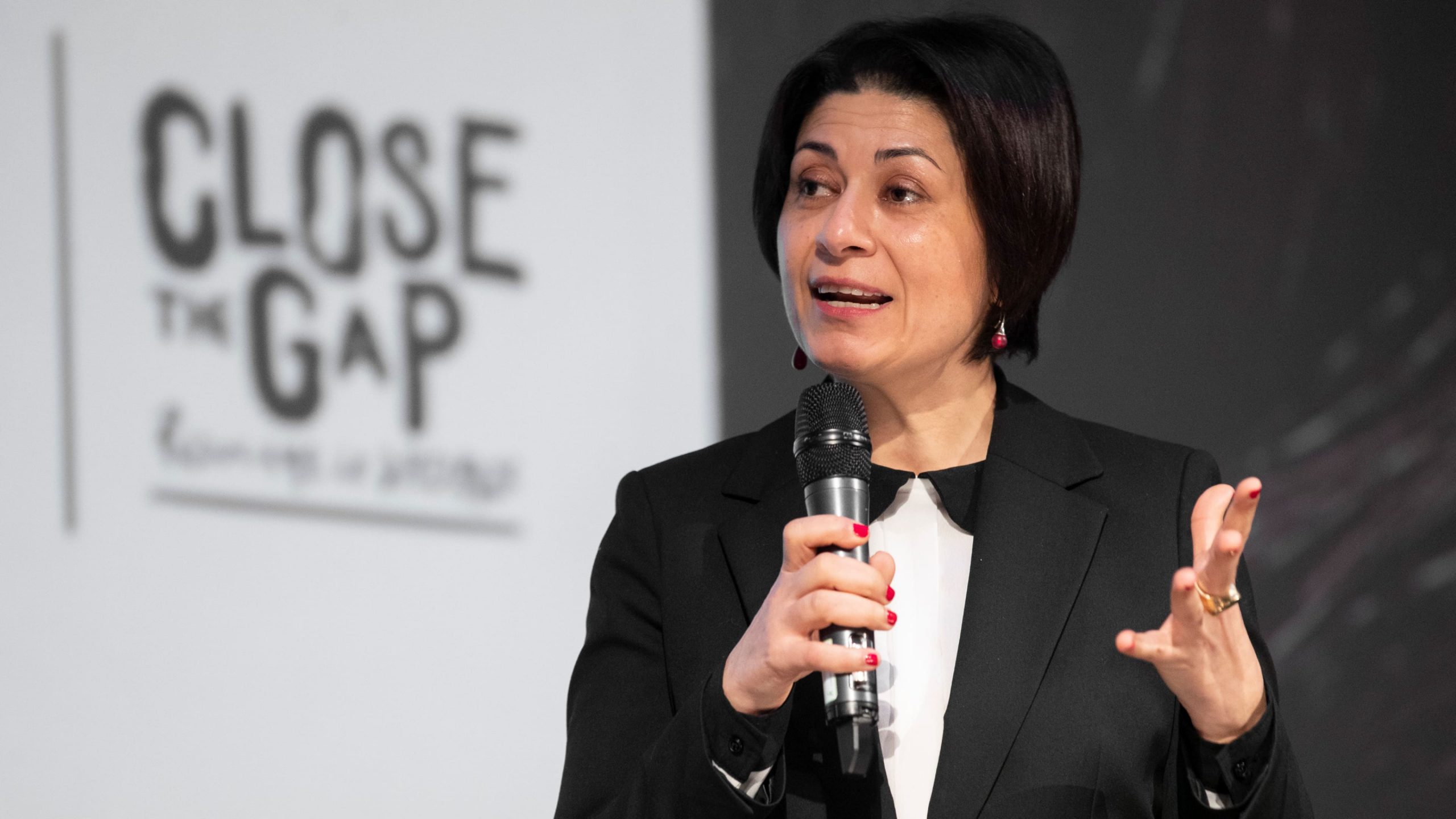 Parisa Nazari: “La mia lotta per un Iran libero” - Centodieci